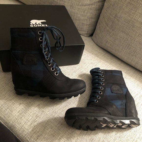 Sorel | Shoes | Sorel Lexie Wedge Boots Blue Plaid New In Box | Poshmark
